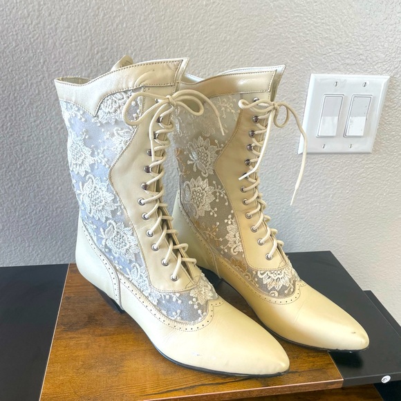 oak tree farms | Shoes | Oak Tree Farms Vintage Lace Up Boots | Poshmark